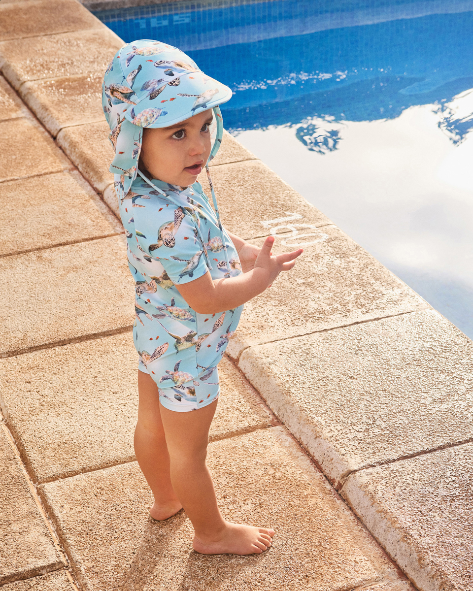 Nando - Baby Turtles - Stretchable light blue sun hat for children in ...