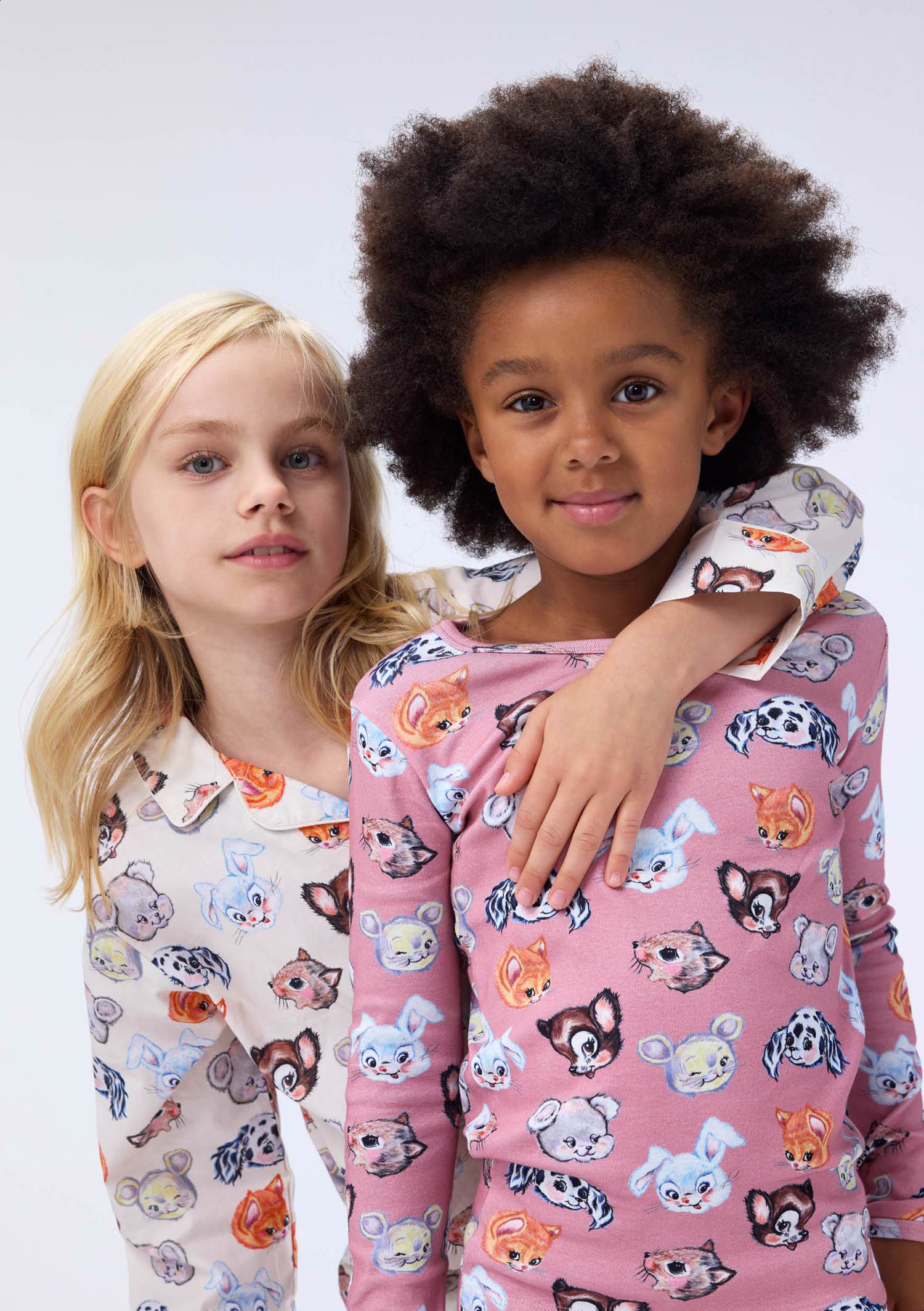 Lex - Itty Bitty Cream - Off-white pyjama set for children made of organic cotton with a print ...