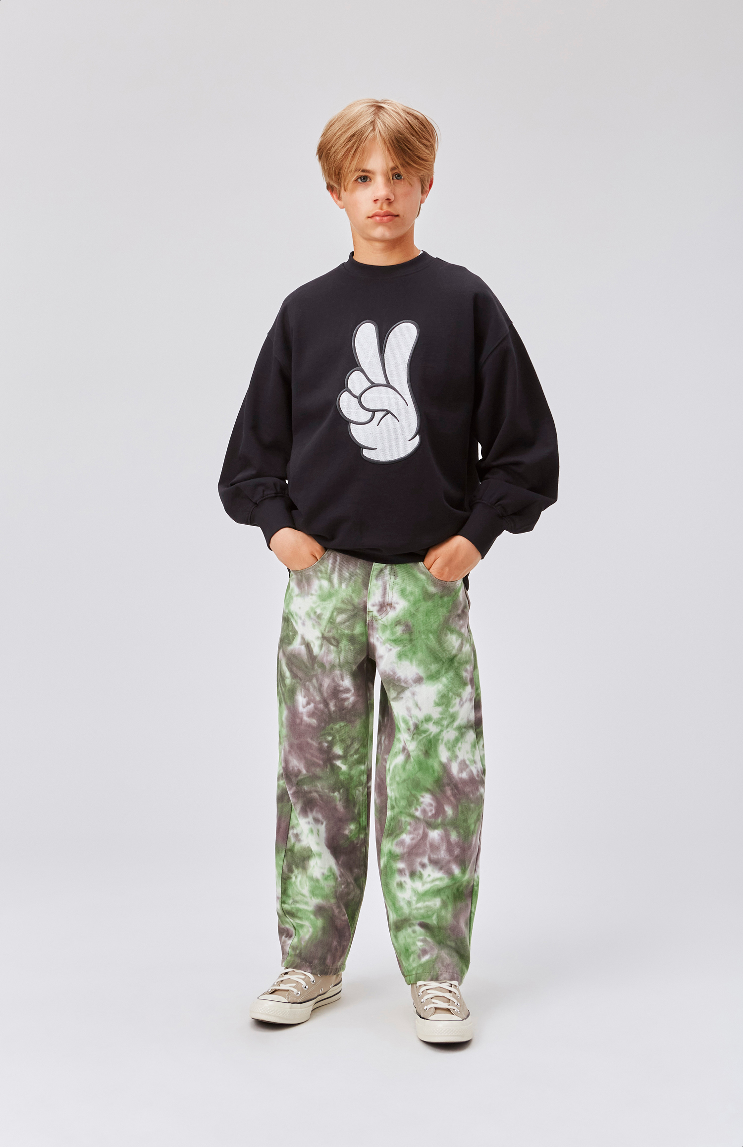 Mar - Black - Sort sweatshirt med peace håndtegn - Molo